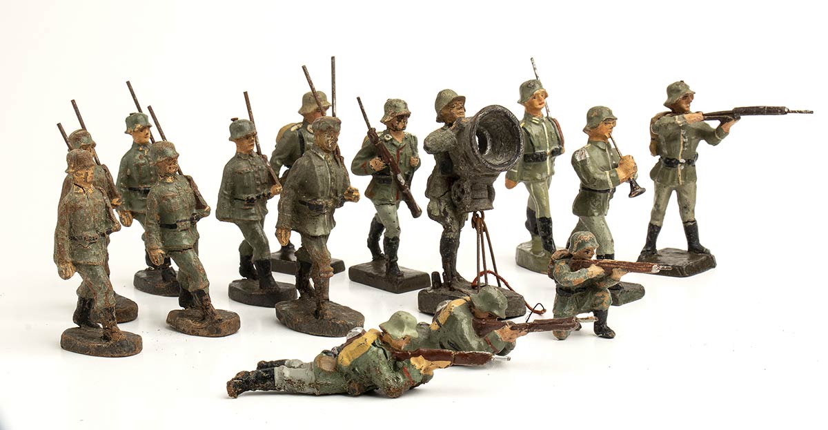 Lineol, Elastolin, vario - GermanyPre-war toy ... - Bertolami Fine Art