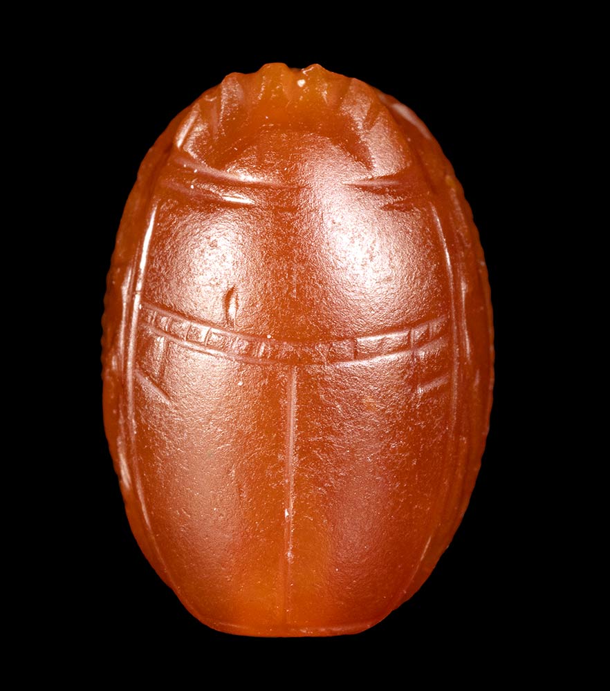 AN ETRUSCAN CARNELIAN SCARAB. LION WITH CRESCENT ... - Bertolami Fine Art