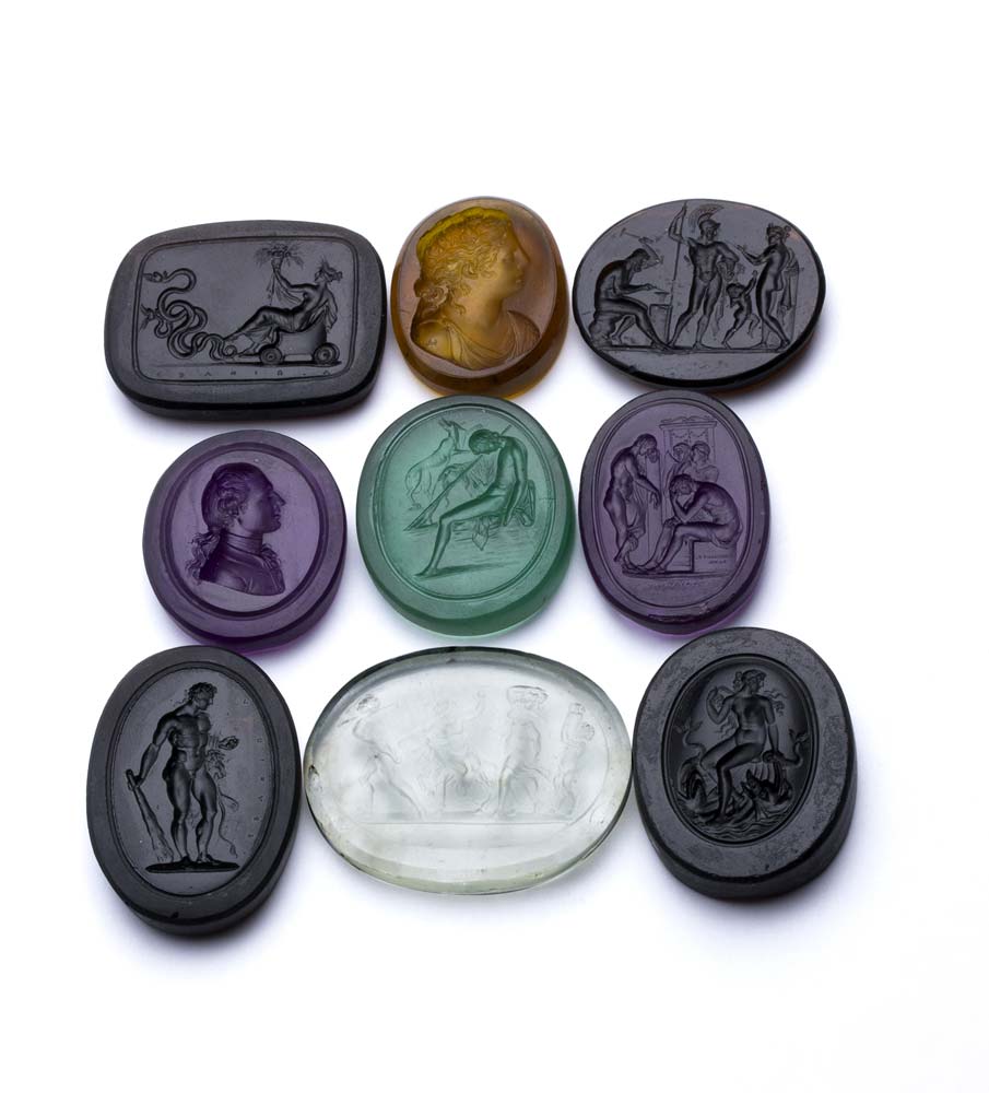 Attractive collection of glass paste casts. ... - Bertolami Fine Art