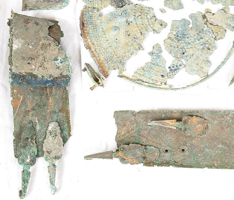 LARGE GROUP OF BRONZE OBJECTS From Etruscan to ... - Bertolami Fine Art