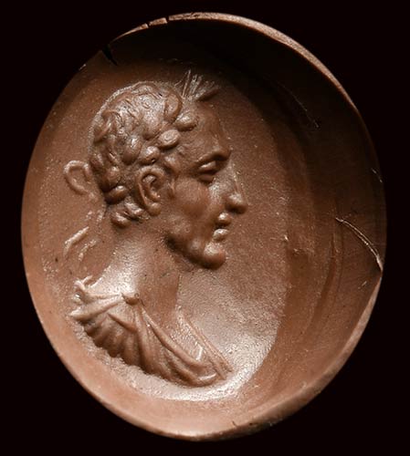A roman sapphire intaglio. Bust of Julius ... - Bertolami Fine Art