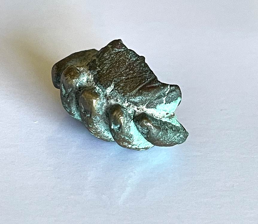 Roman bronze hand, part of a little and very ... - Bertolami Fine Art