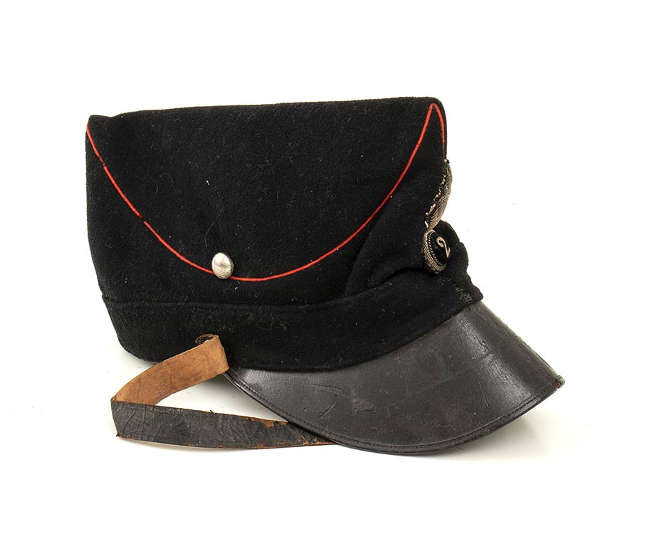 A cavalry 1903 field capblack wool with red ... - Bertolami Fine Art