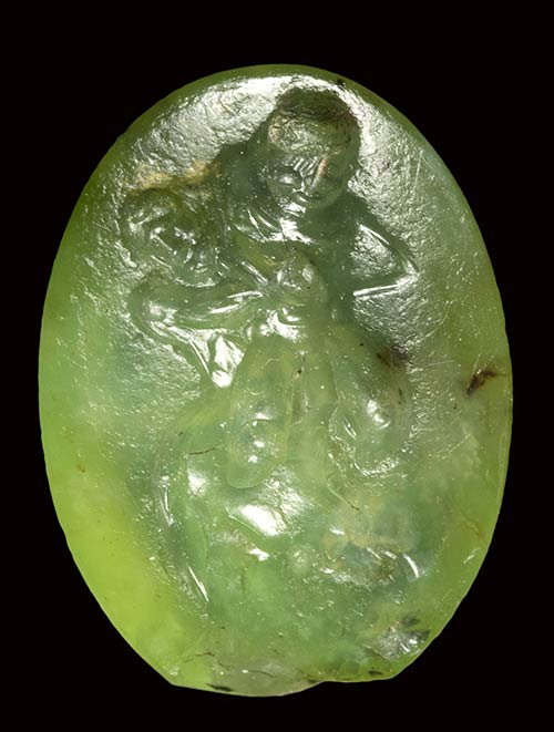 A rare roman green chalcedony intaglio. Hercules ... - Bertolami Fine Art