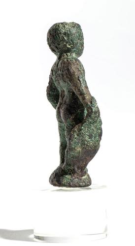 Renaissance bronze statuette of a Cupid leaning ... - Bertolami Fine Art