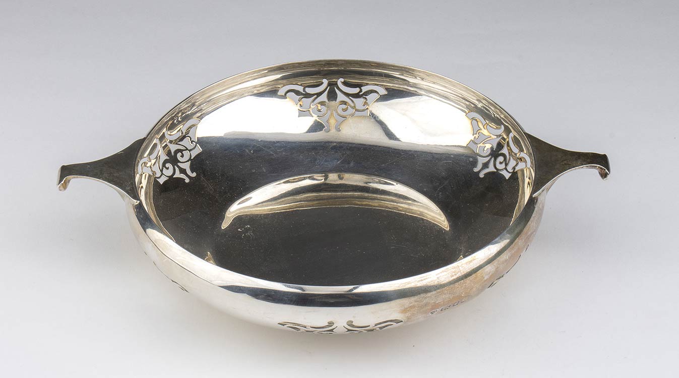 English sterling silver bowl - London 1934, mark ... - Bertolami Fine Art